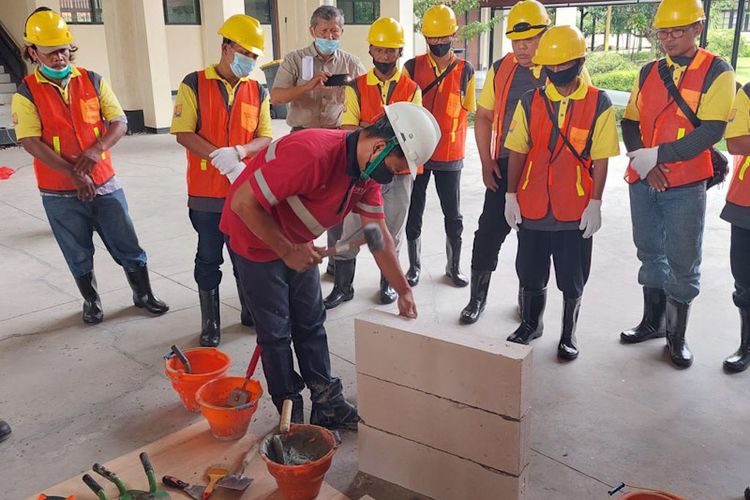 Lamar Kerja Tukang Bangunan, Proyek | SEOsatu